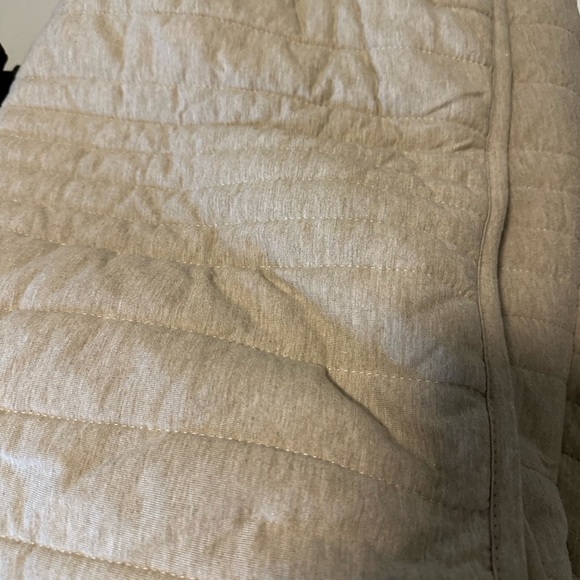 UGG | Bedding | Ugg Crew Twinxl Quilt Set | Poshmark